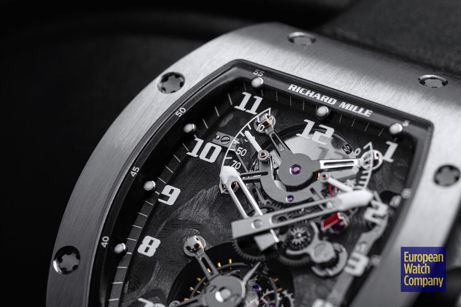 Clashing Modernists: Audemars Piguet Royal Oak Concept Carbon vs ...