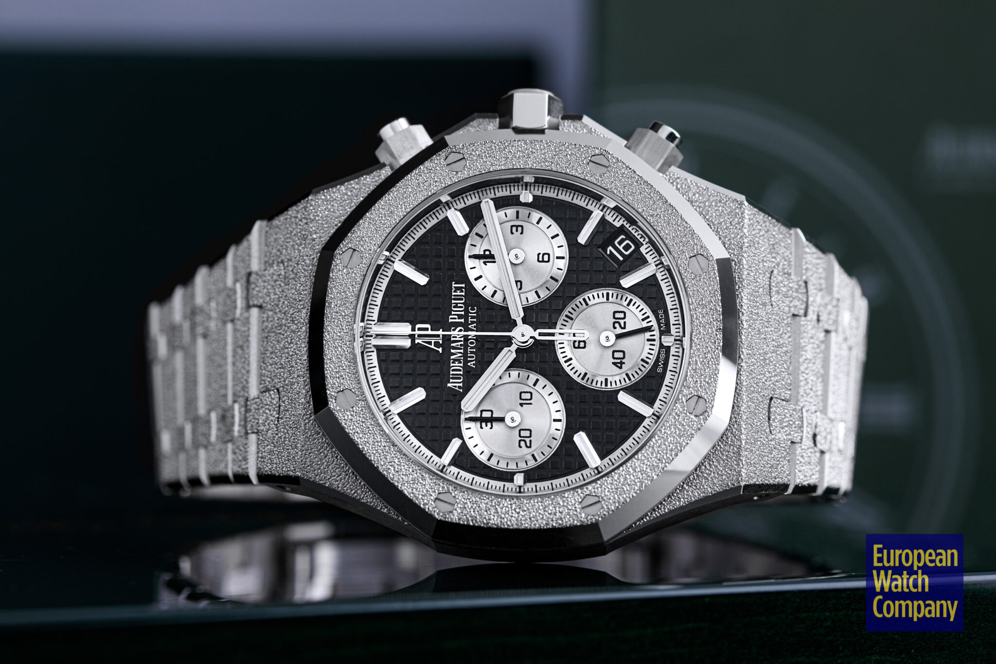 In Review: The Best Watches of 2022 EWC Staff Picks – THE COLLECTIVE